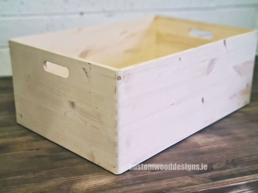 MaxSeven - Pine Wood Box 60 X 40 X 23,5 cm OB7 – Custom Wood Designs